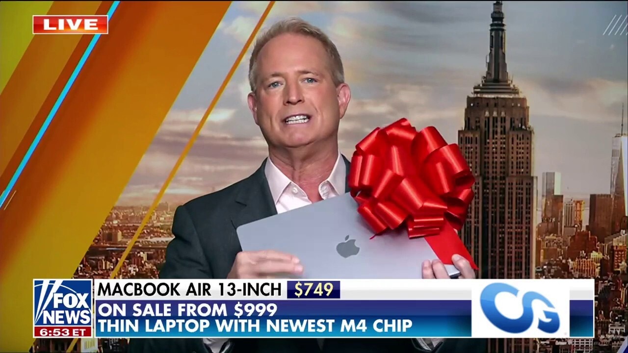 Watch Kurt 'CyberGuy' Knutsson warns of AI holiday traps: 'Scammers are ...