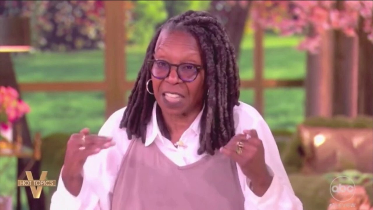 Watch Co-hosts quickly clarify that Whoopi Goldberg called to 'change ...