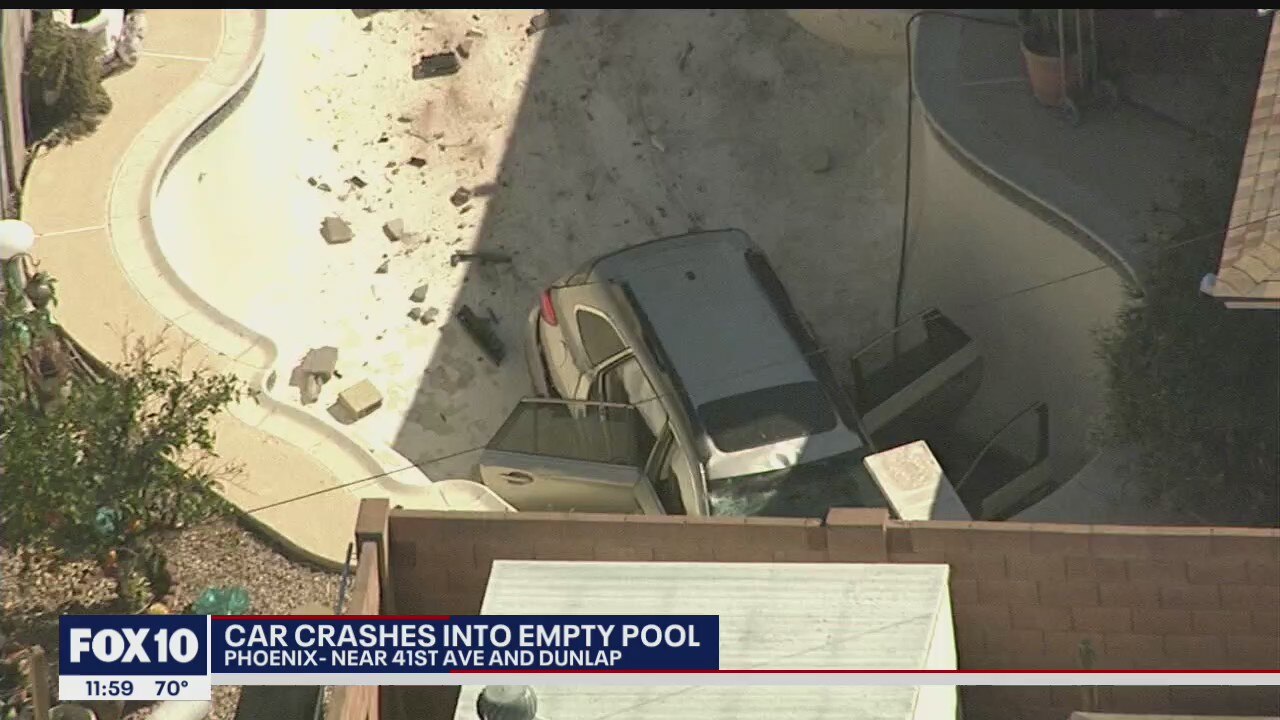 Car slams through wall, crashes into empty Phoenix swimming pool | FOX ...