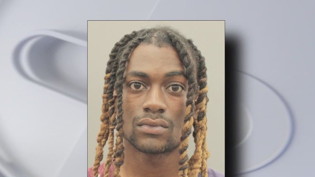 Accused killer walks free after violating bond | FOX 26 Houston