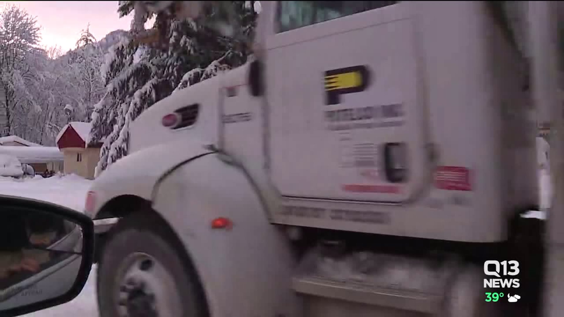 Extreme wind conditions affecting roads in Sultan | FOX 13 Seattle