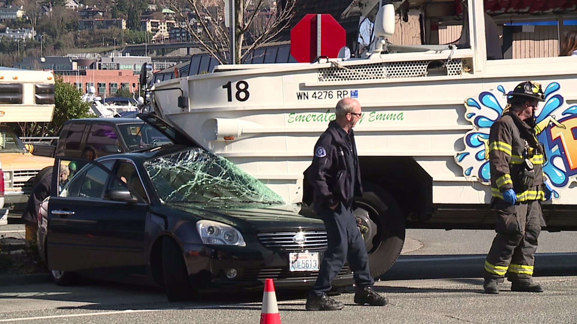 WESTLAKE DUCK BOAT ACCIDENT | FOX 13 Seattle