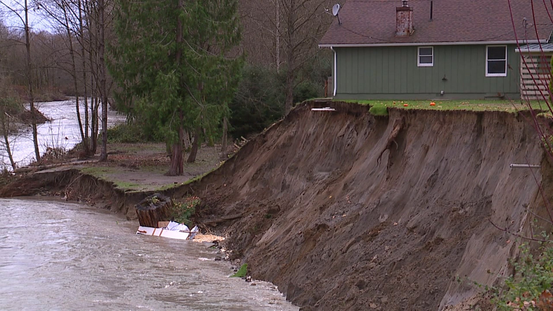 LYMAN AND HAMILTON FLOODING DAMAGE | FOX 13 Seattle